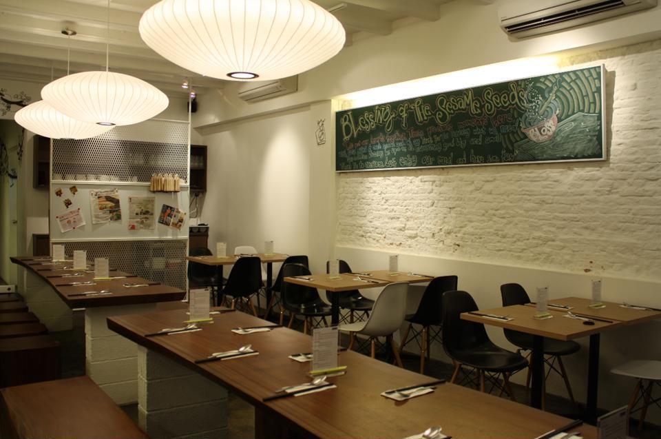 Naïve Restaurant | Restaurants in Marine Parade, Singapore