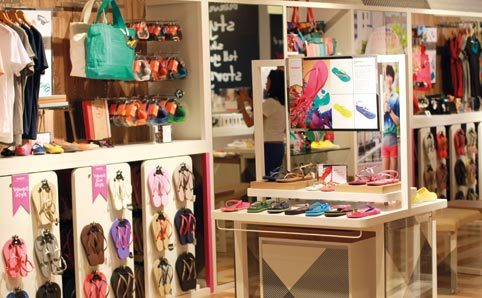 Common Thread | Shopping in Orchard, Singapore