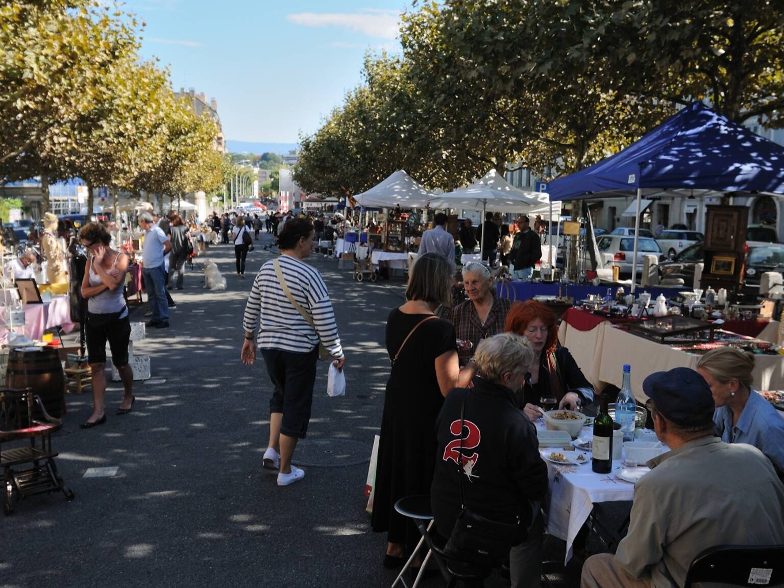 Markets in Switzerland - Food, Flower and Flea Market - Zurich, Geneva ...