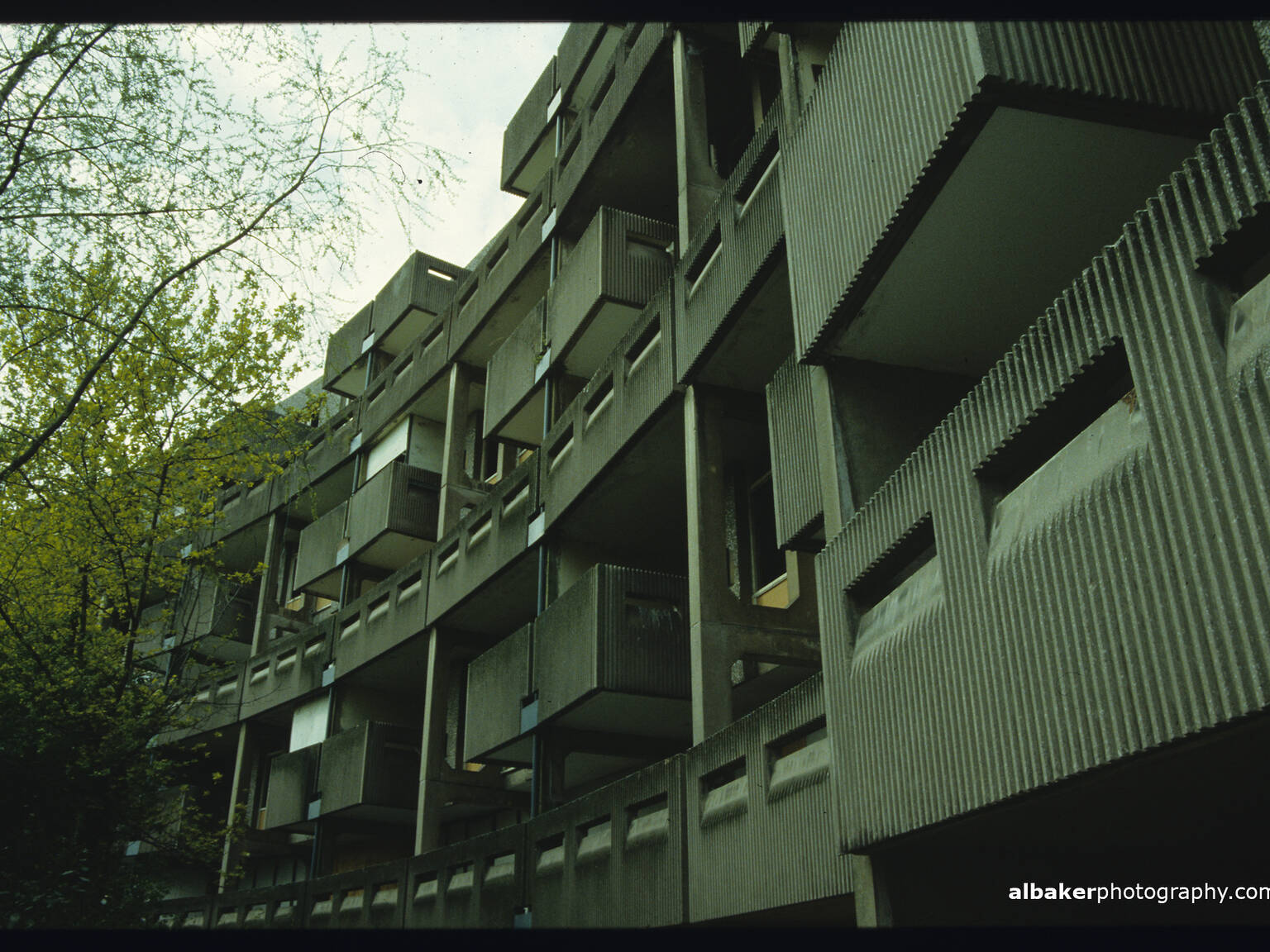 23 fascinating photos of old Hulme from Al Baker