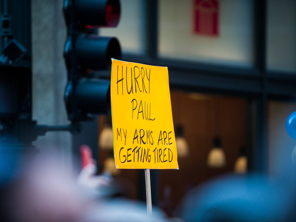 The funniest spectator signs from past marathons