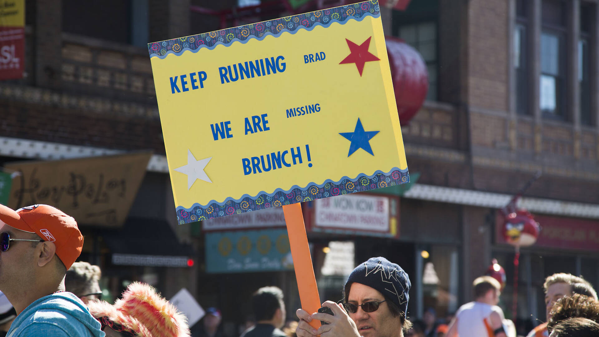 The funniest spectator signs from past marathons