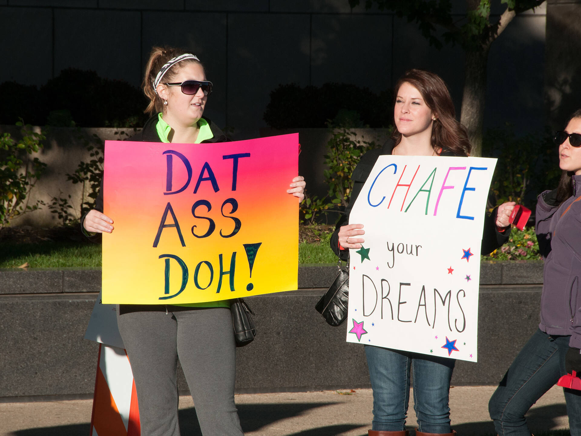 The funniest spectator signs from past marathons