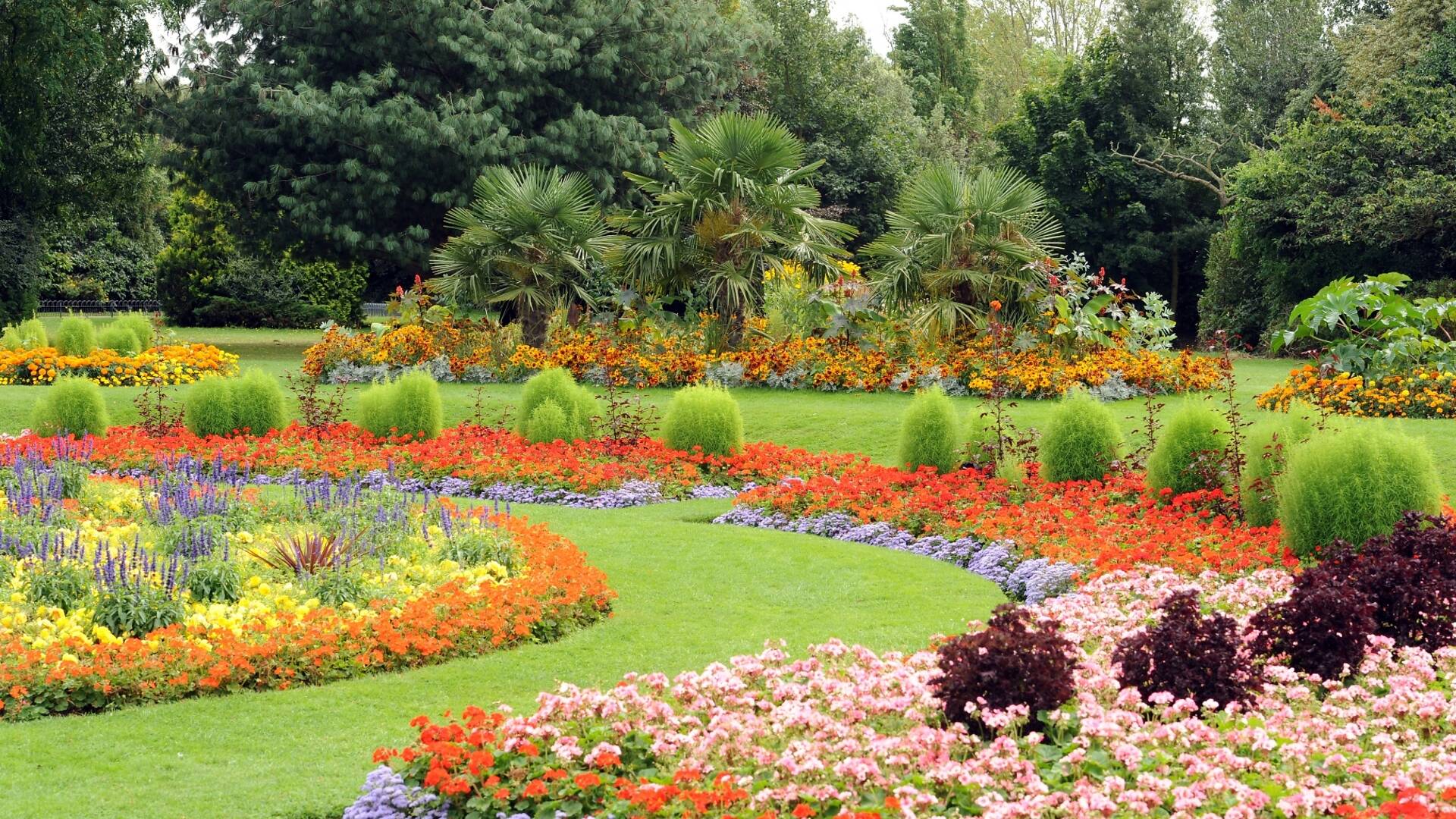 Victoria Park | Attractions in Victoria Park, London