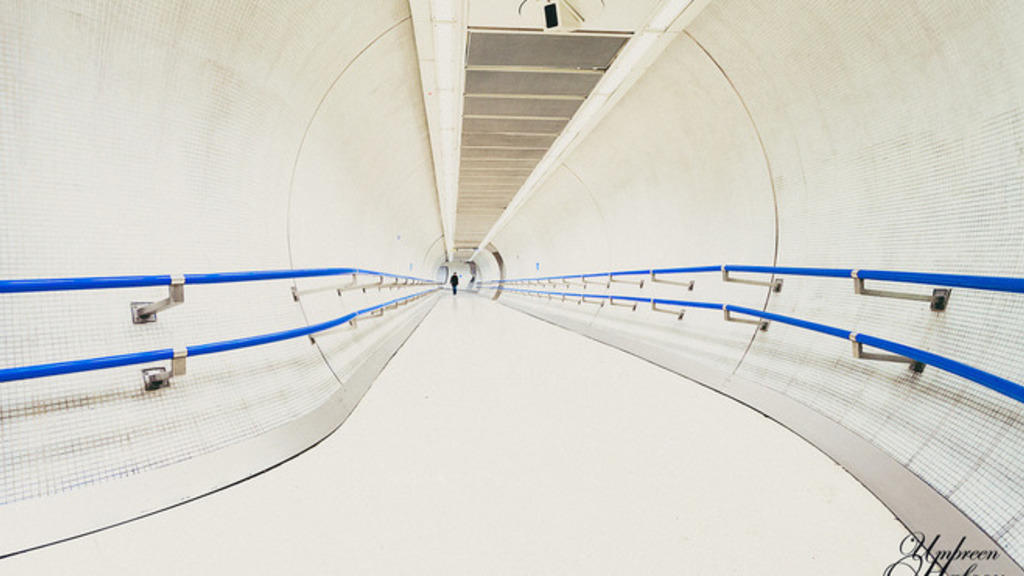 41 beautiful photos of the London Underground