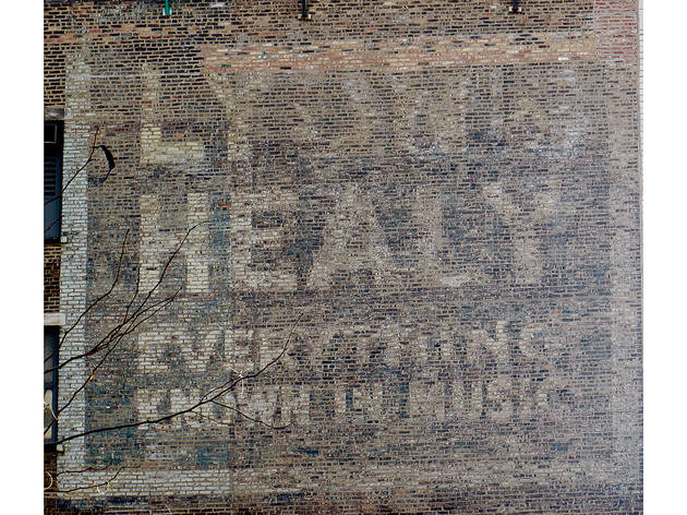 Ghost signs in Chicago: advertisements from the past
