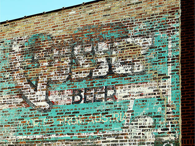 Ghost signs in Chicago: advertisements from the past