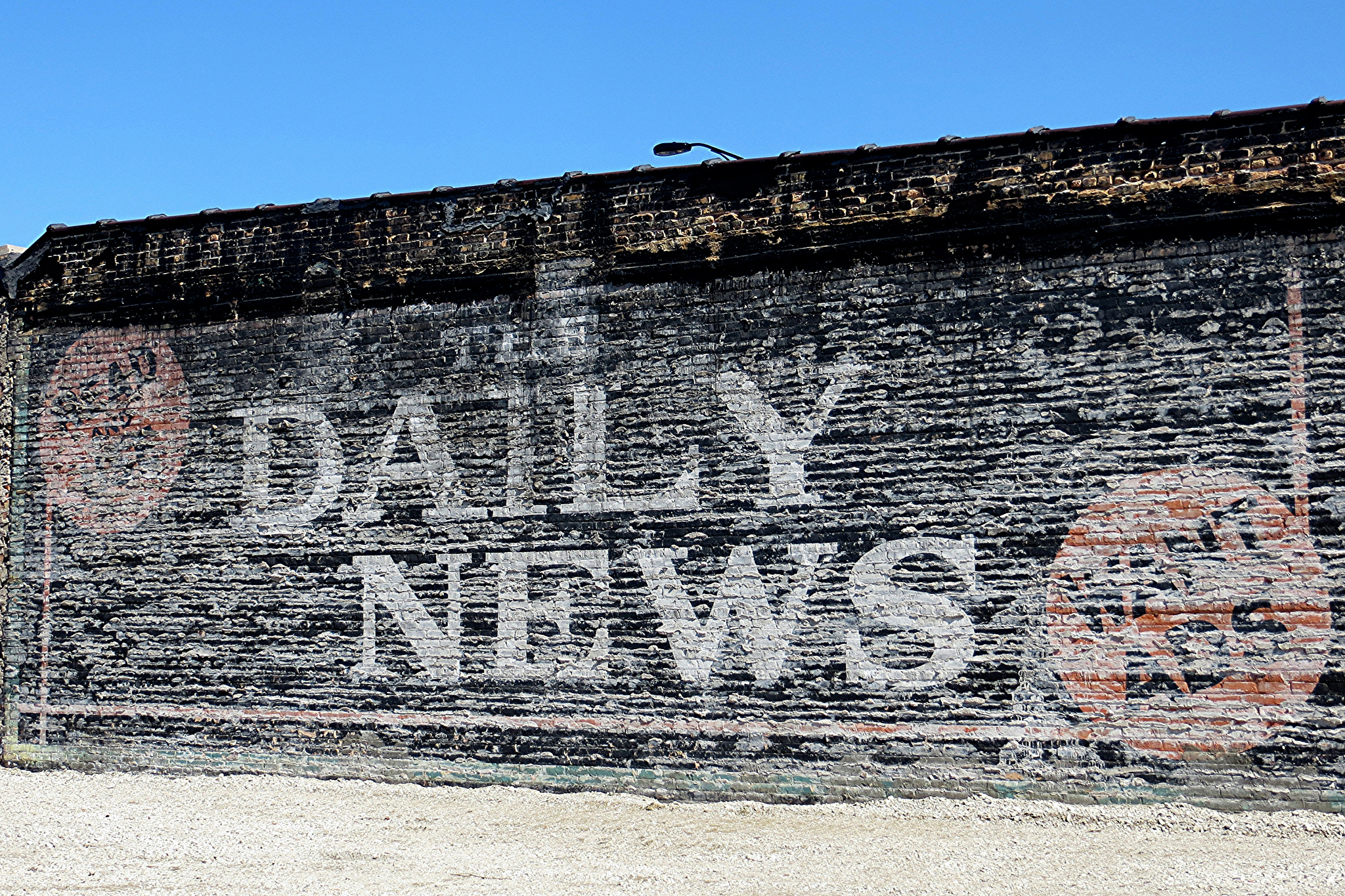 Ghost signs in Chicago: advertisements from the past