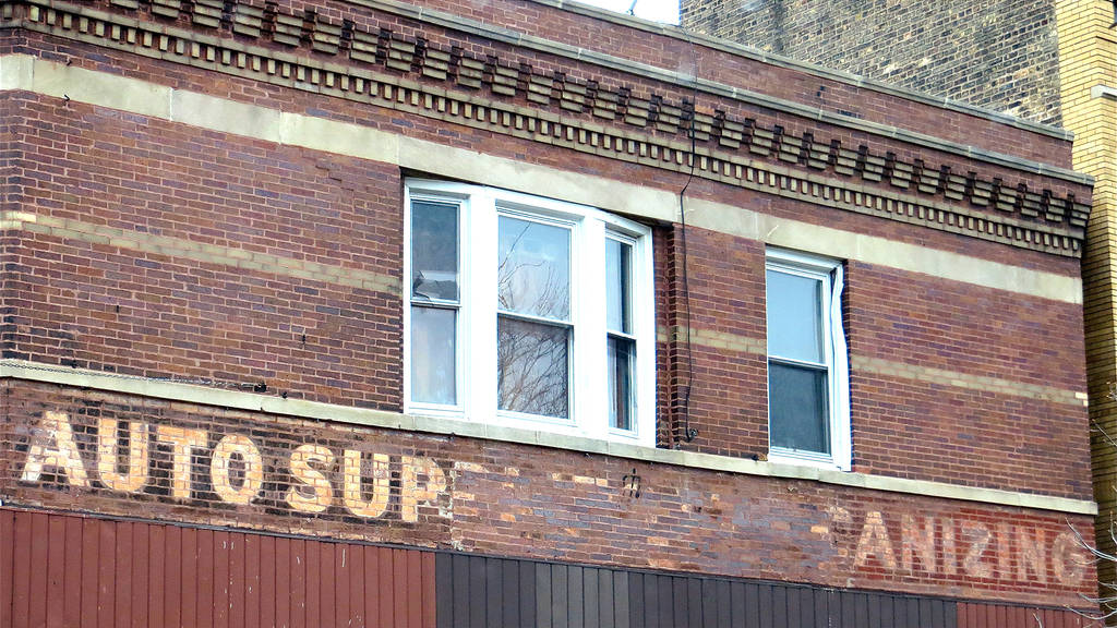Ghost signs in Chicago: advertisements from the past