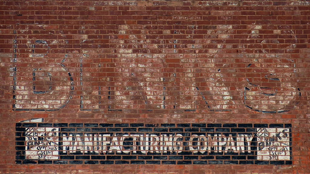 Ghost signs in Chicago: advertisements from the past