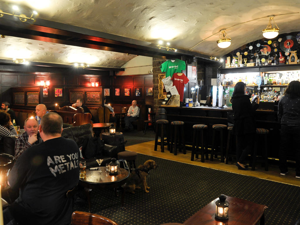 24 Best Pubs in Edinburgh Right Now