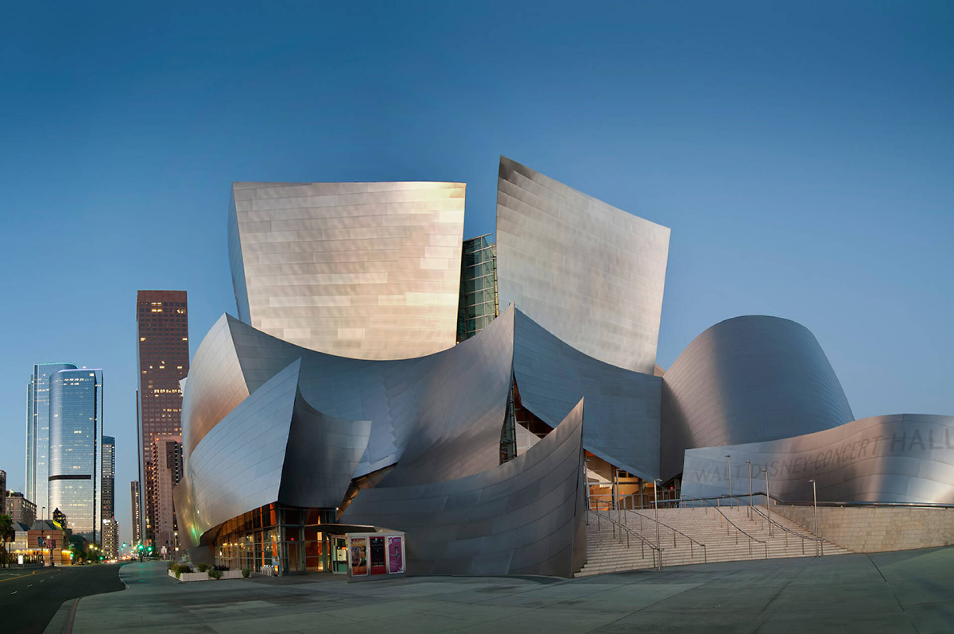30 Most Beautiful Buildings in Los Angeles for Iconic Architecture