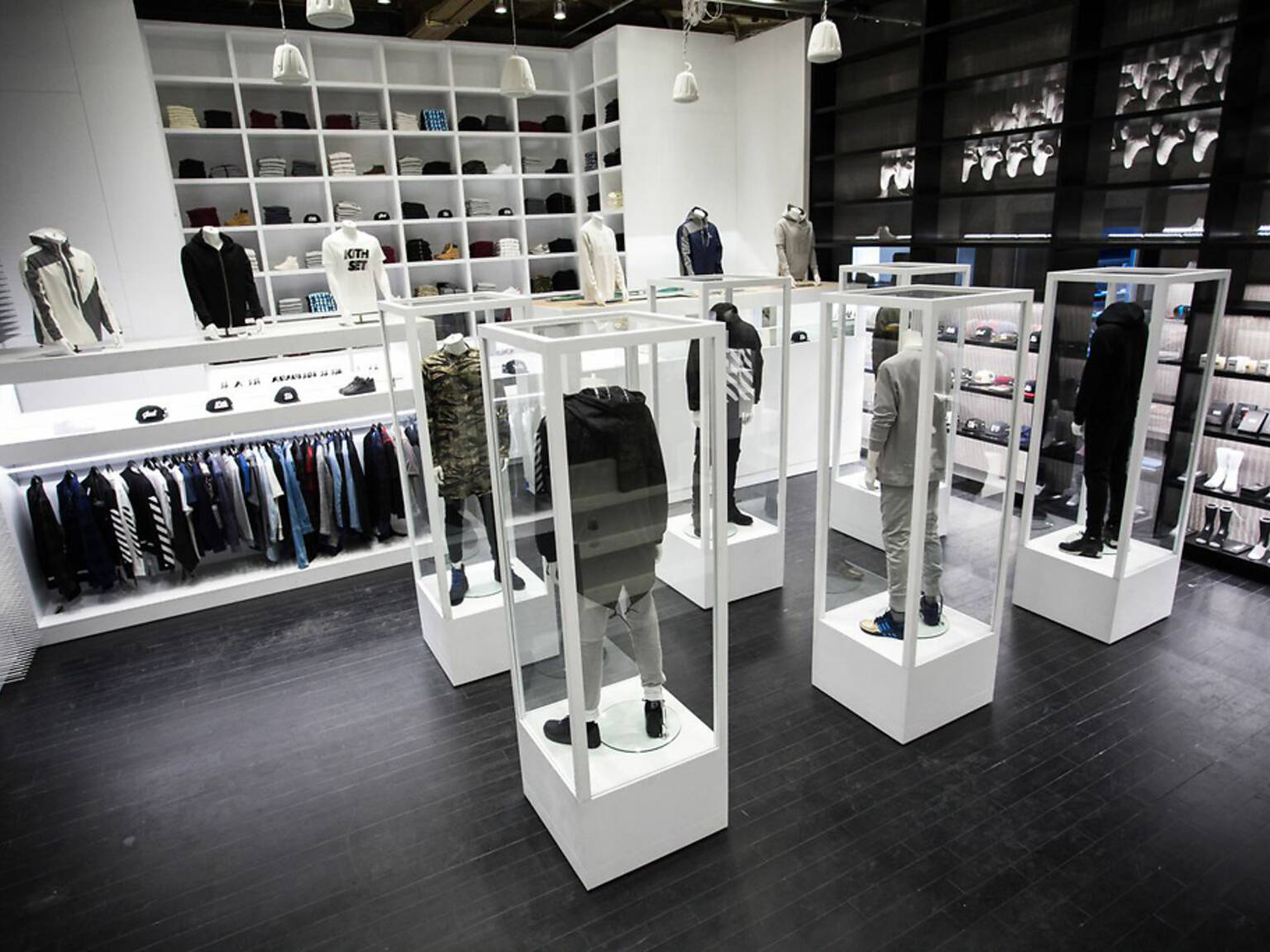 Where to Go Shopping in NYC From Vintage Boutiques to Chains