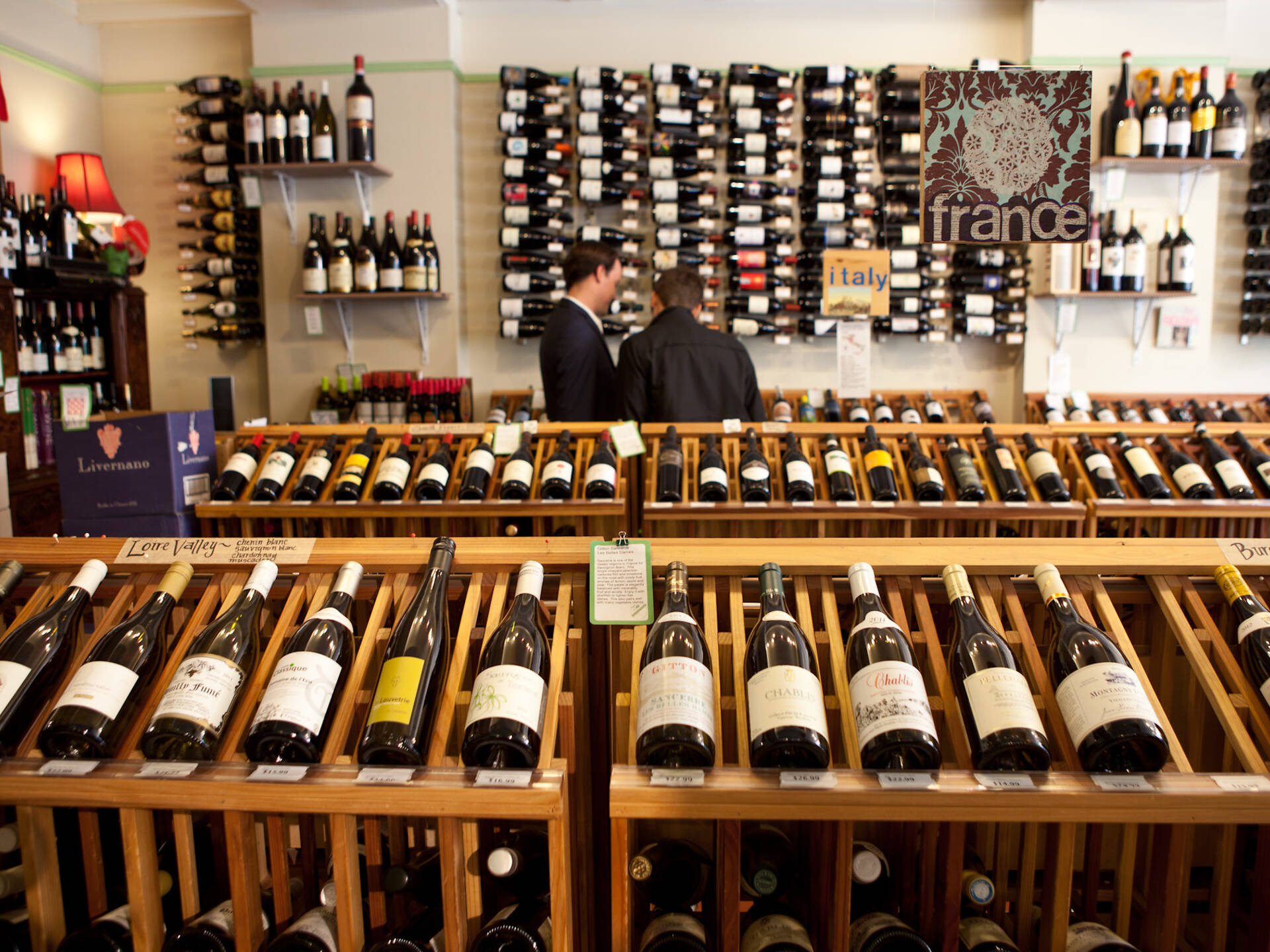 16 Best Wine Shops in Chicago For a Bottle To Go