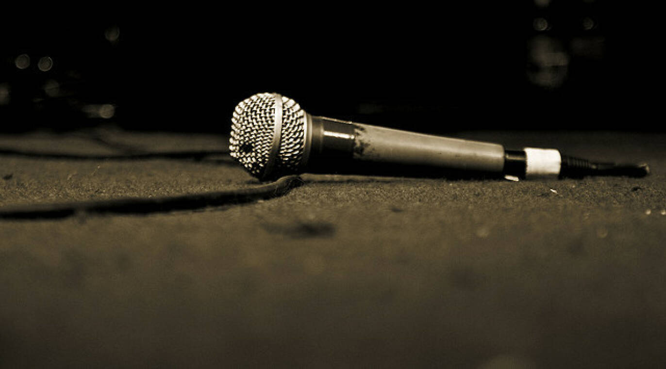 The 10 rules of karaoke