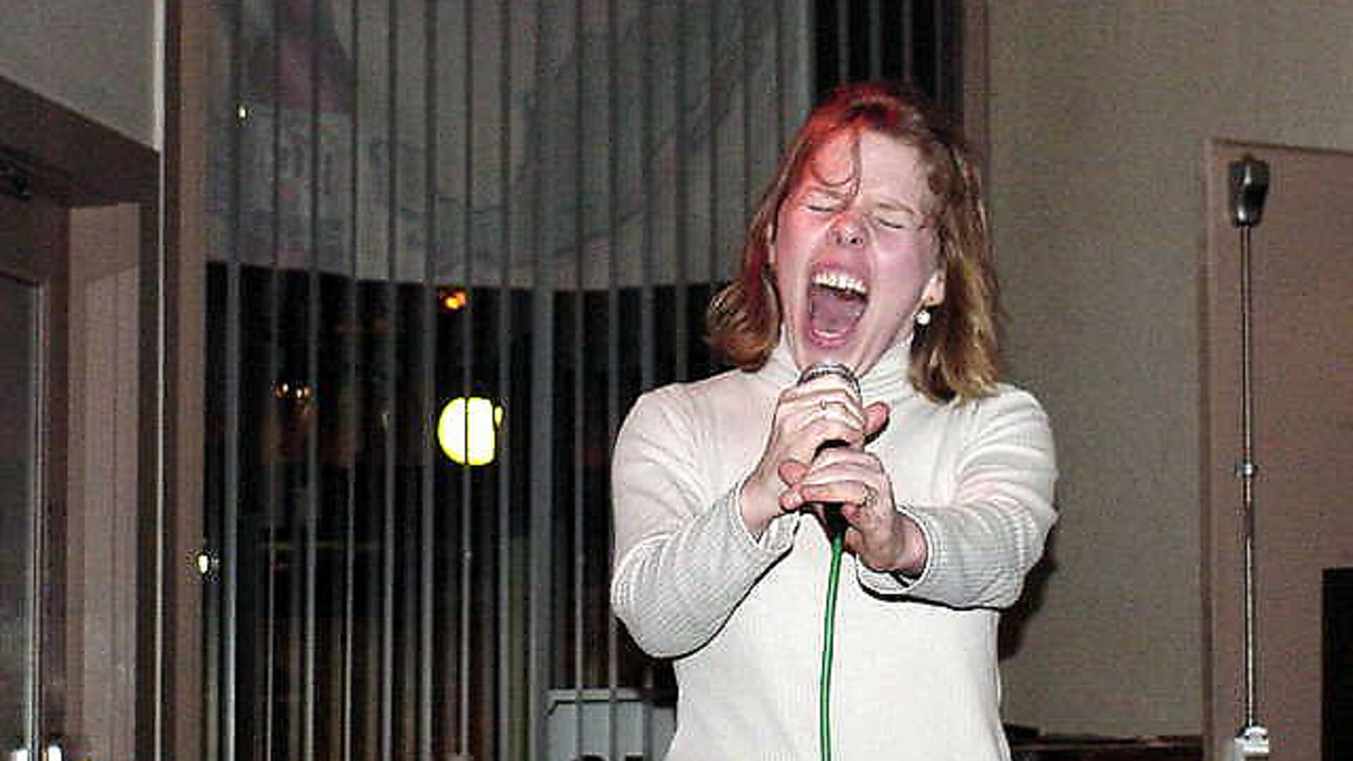 The 10 rules of karaoke