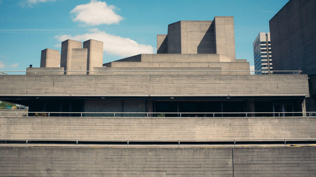 39 minimal photos of London architecture from Laura McGregor
