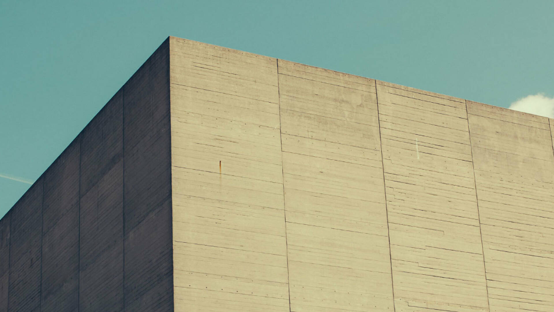 39 minimal photos of London architecture from Laura McGregor