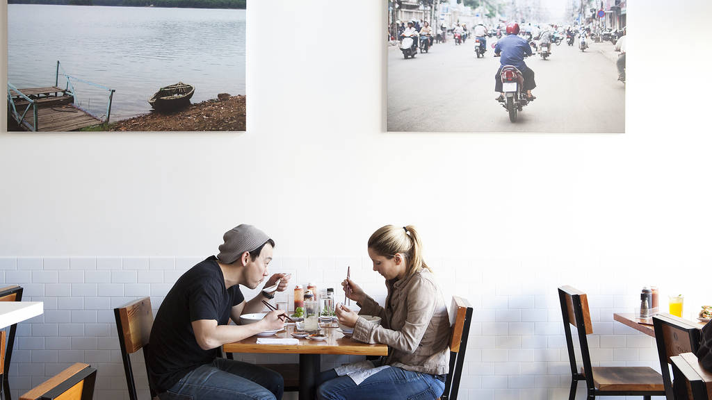 Nong Lá Vietnamese Cafe | Restaurants in Sawtelle, Los Angeles