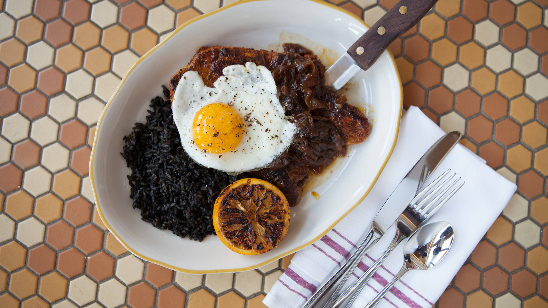 Dove's Luncheonette | Restaurants in Wicker Park, Chicago