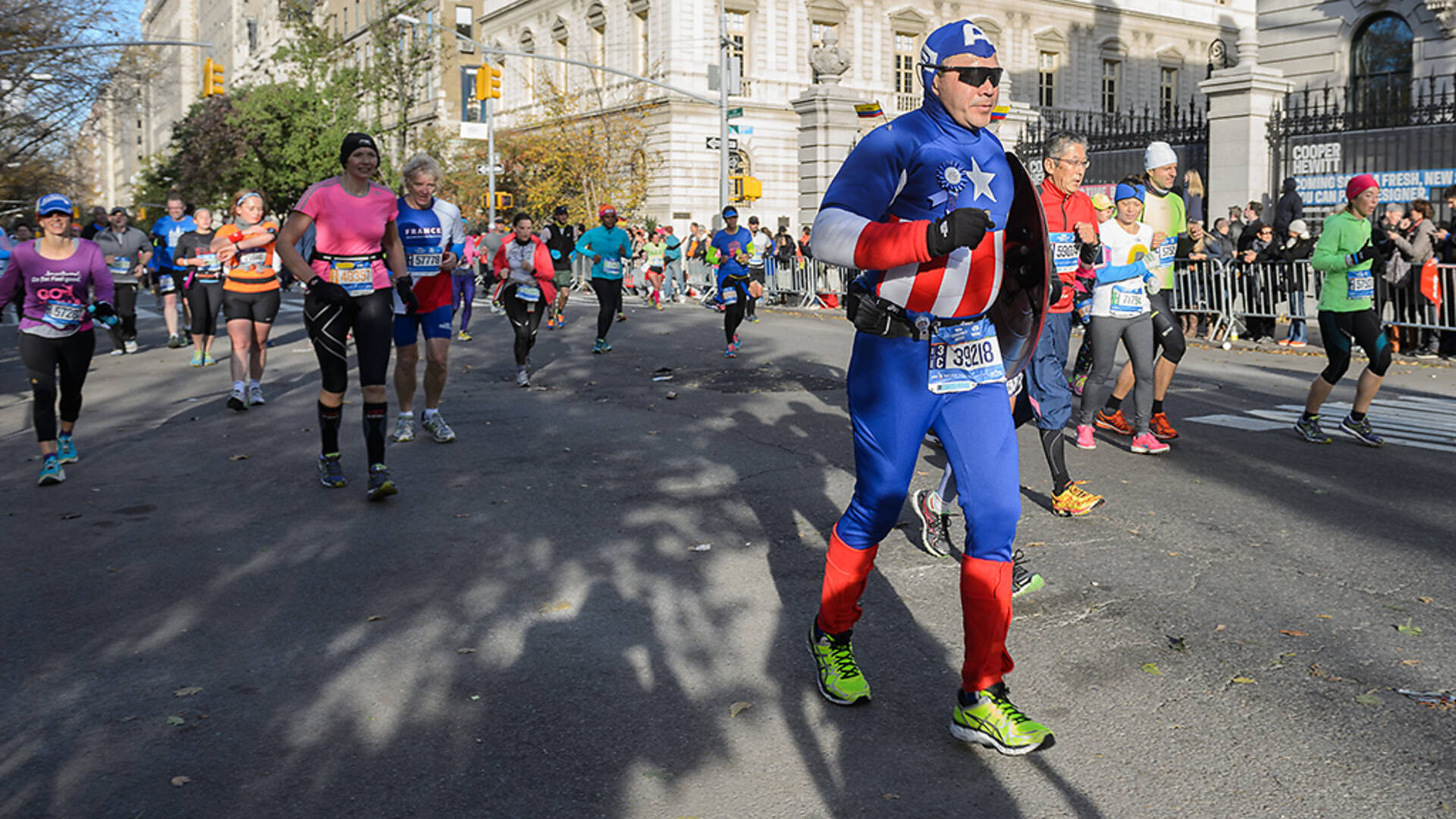 The 38 best costumes from the New York City Marathon