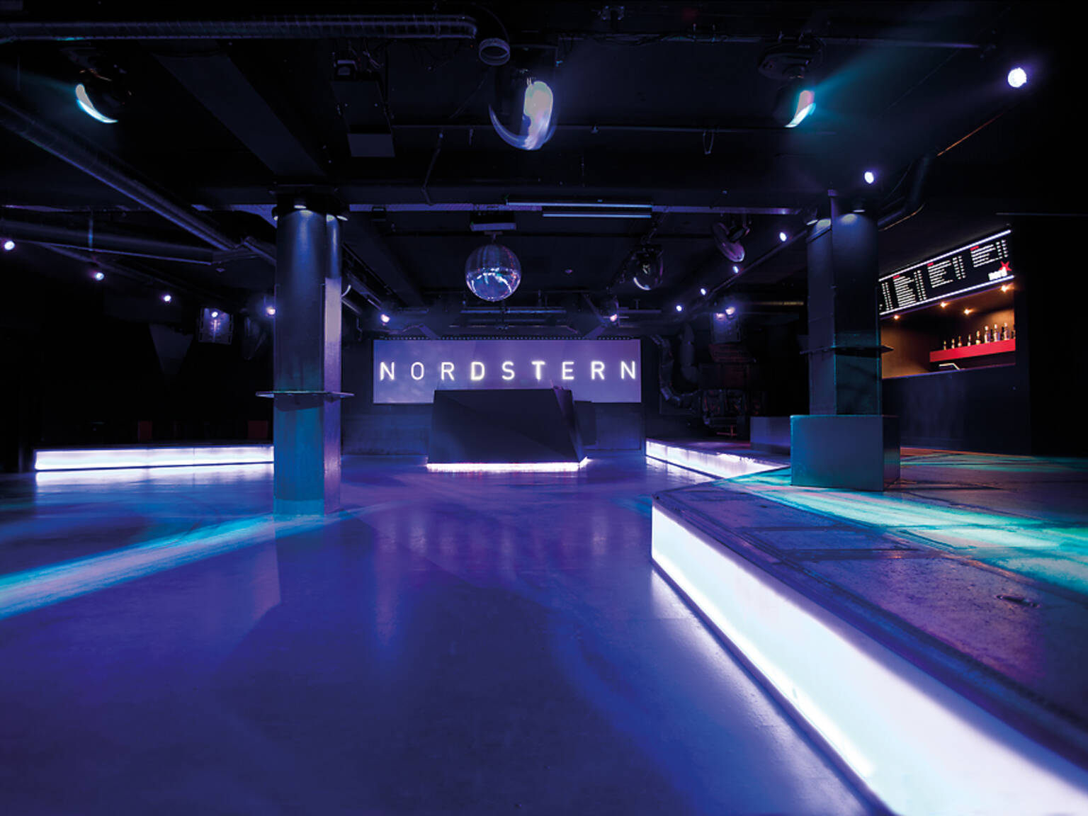 Nightlife in Switzerland – Clubs and late-night bars – Time Out