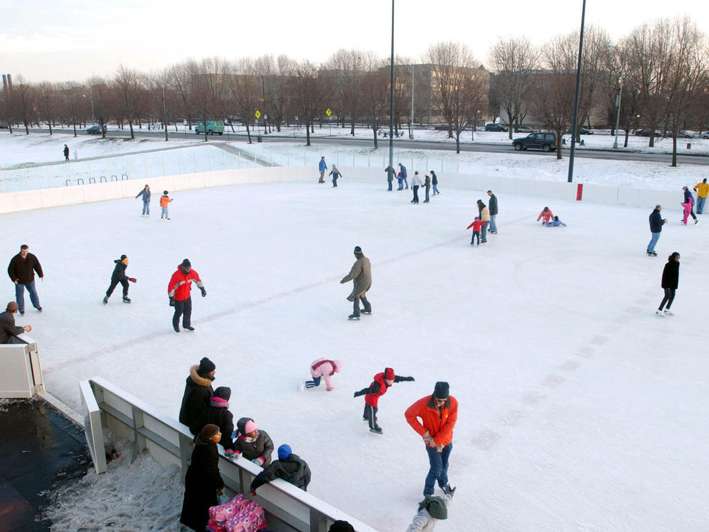 Ice Skating in Chicago: 19 Best Ice Rinks