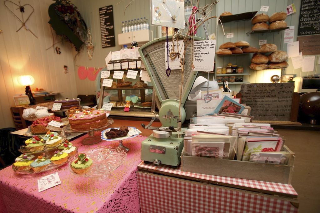 You Don't Bring Me Flowers | Shopping in Hither Green, London