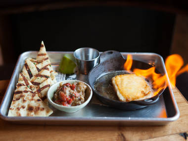 17 Iconic Chicago Foods You Have to Try