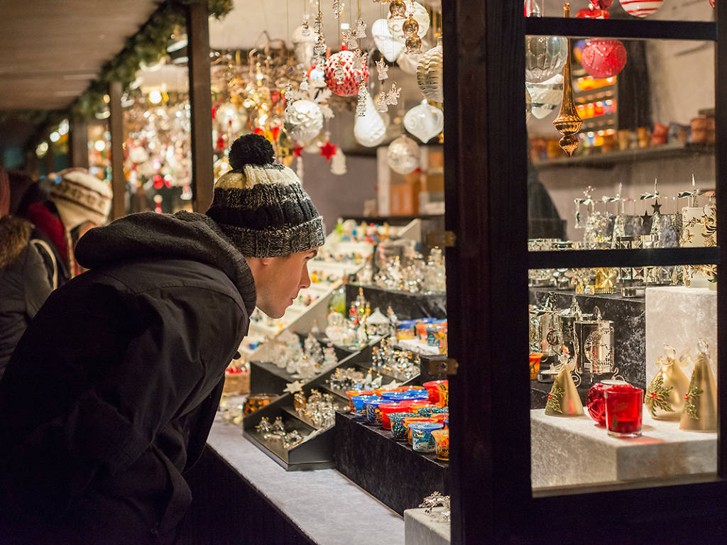 21 Best Places To Go For Christmas Around The World in 2024