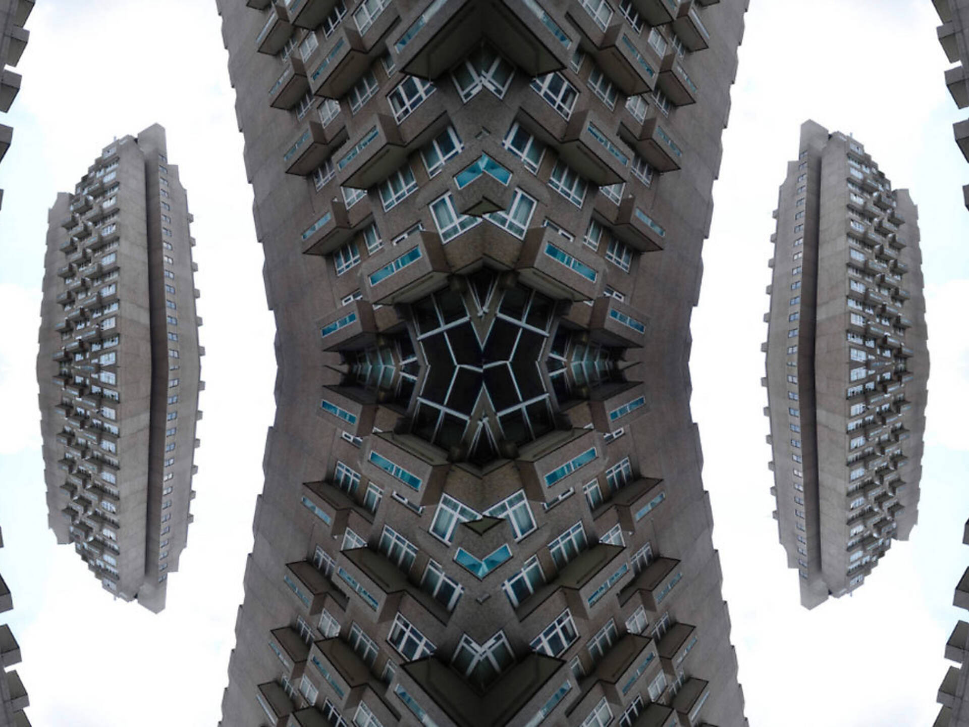 37 beautifully contorted photos of London from Lisa Wormsley