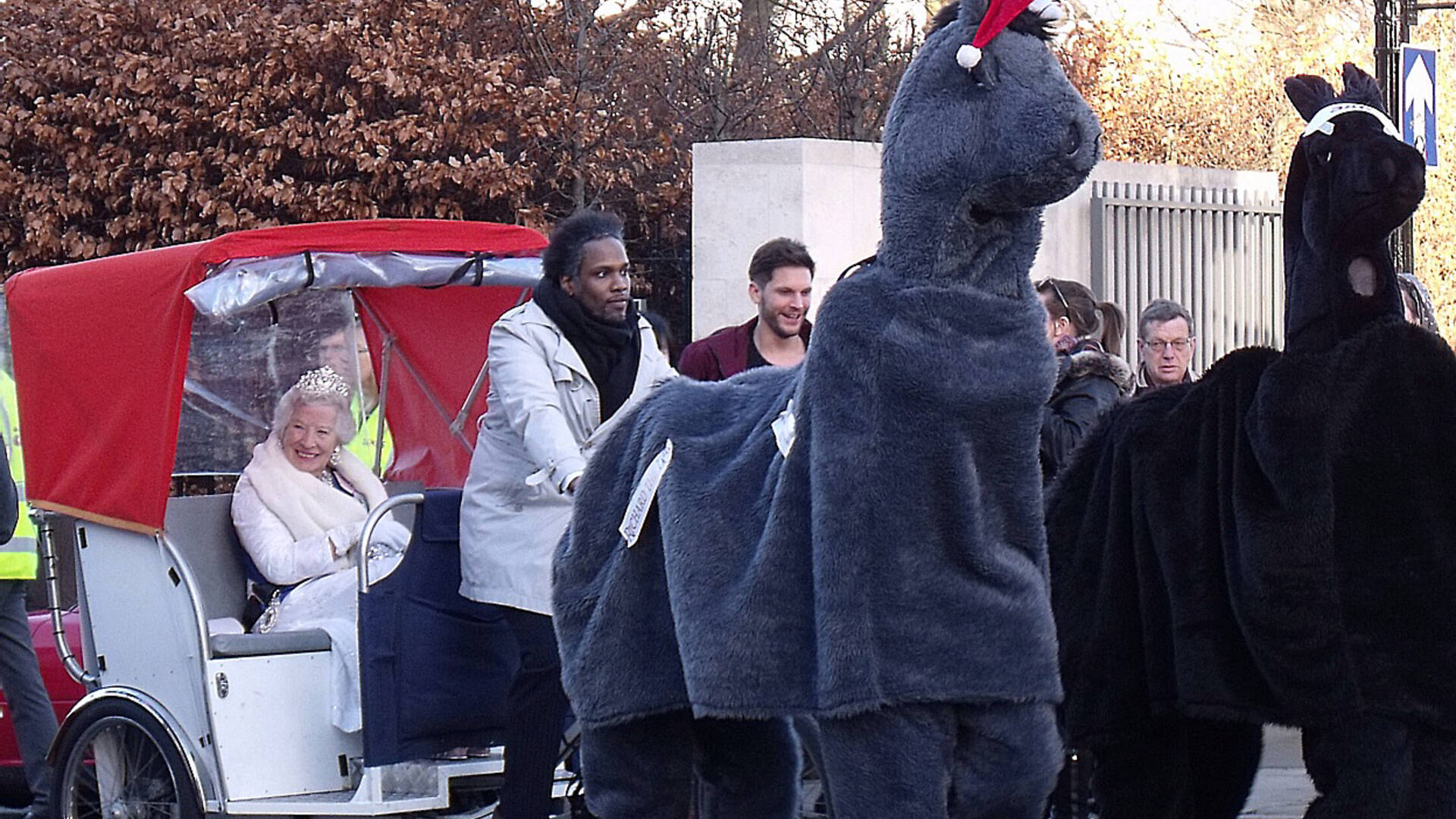 London Pantomime Horse Race | Things to do in London