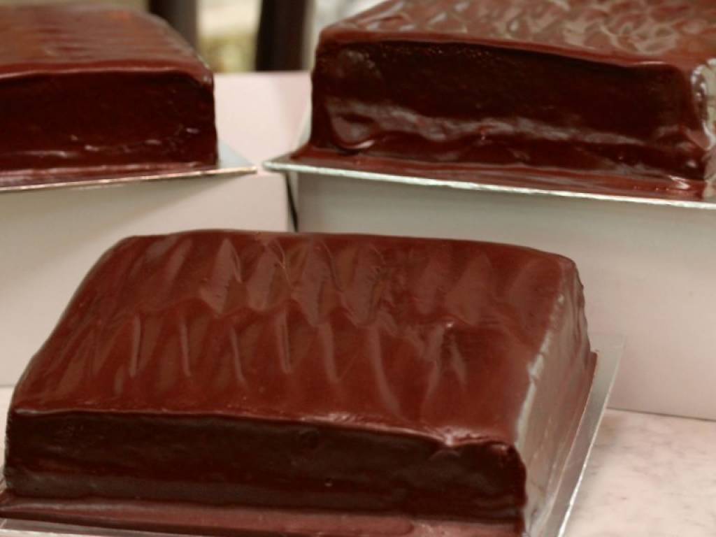 8 Best Traditional Bakeries and Cake Shops in Singapore