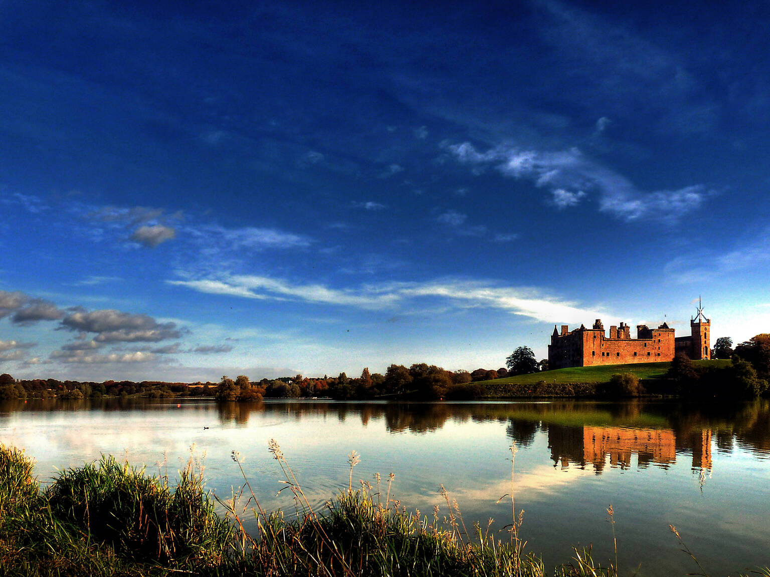 10 Day Trips from Edinburgh for Hiking, Beaches and Pretty Towns