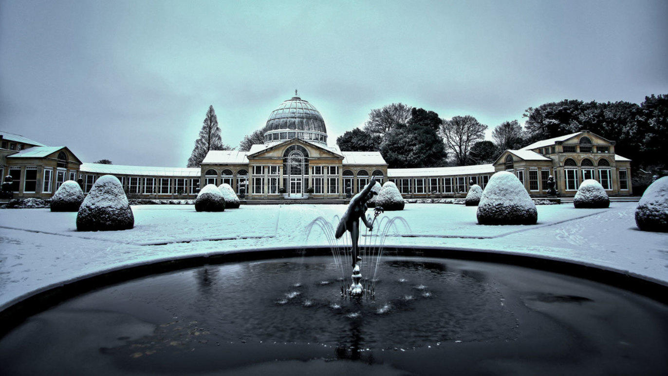 36 peaceful pictures of London in the snow