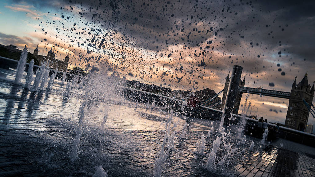 29 gloomy photos of London from Arron Strutt