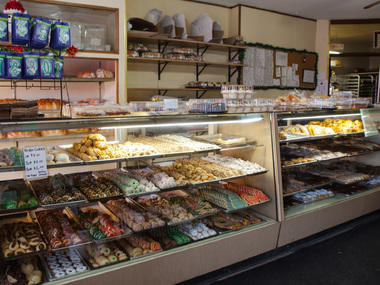 22 Best Donuts in Chicago to Order by the Dozen