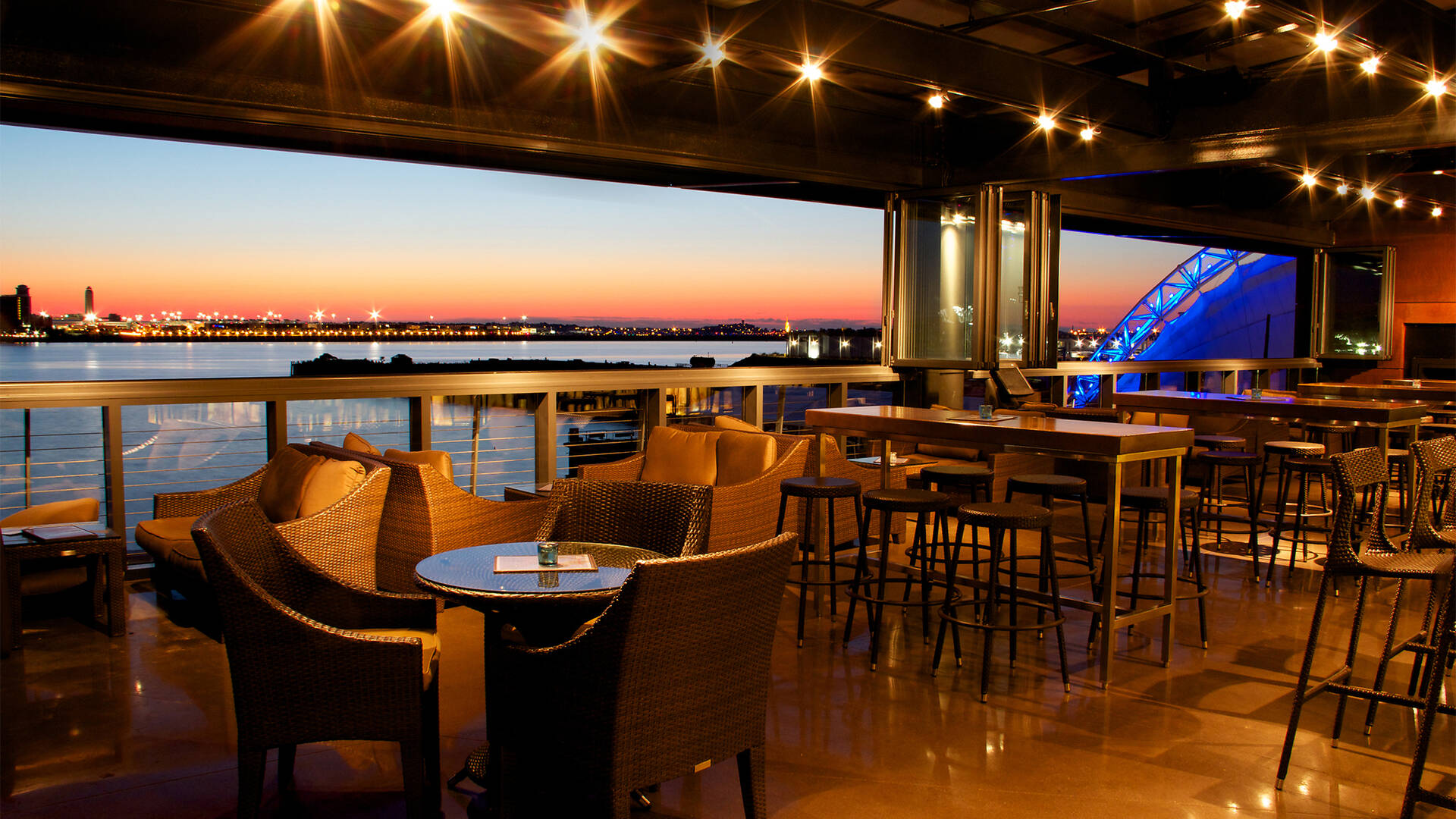 21 Best Rooftop Bars in Boston: Outdoor Restaurants with a View