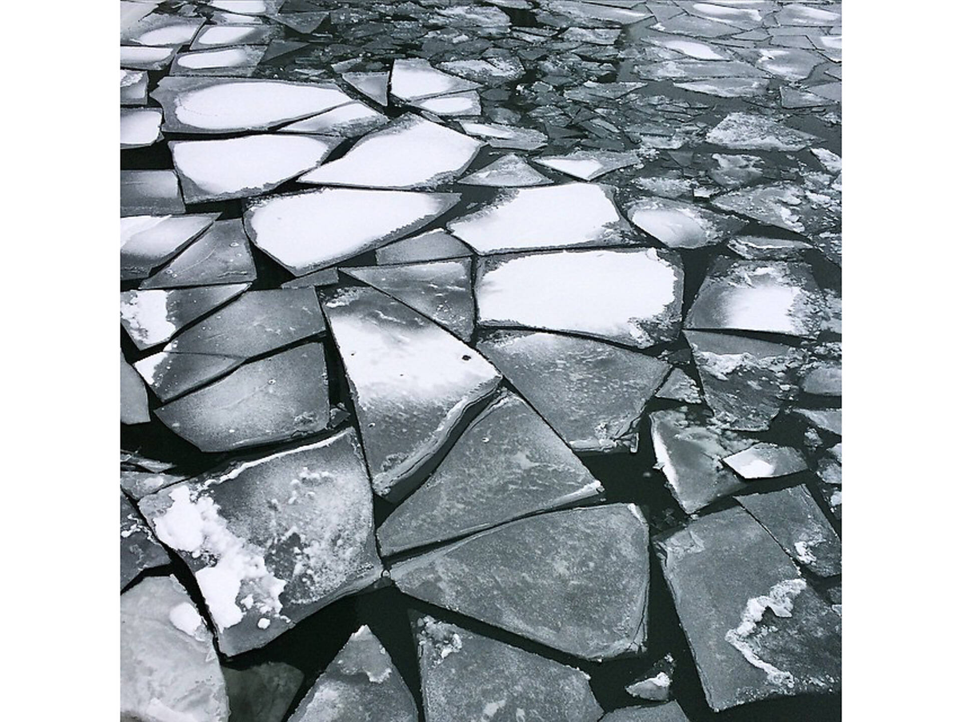 Chicago looks beautiful when frozen solid