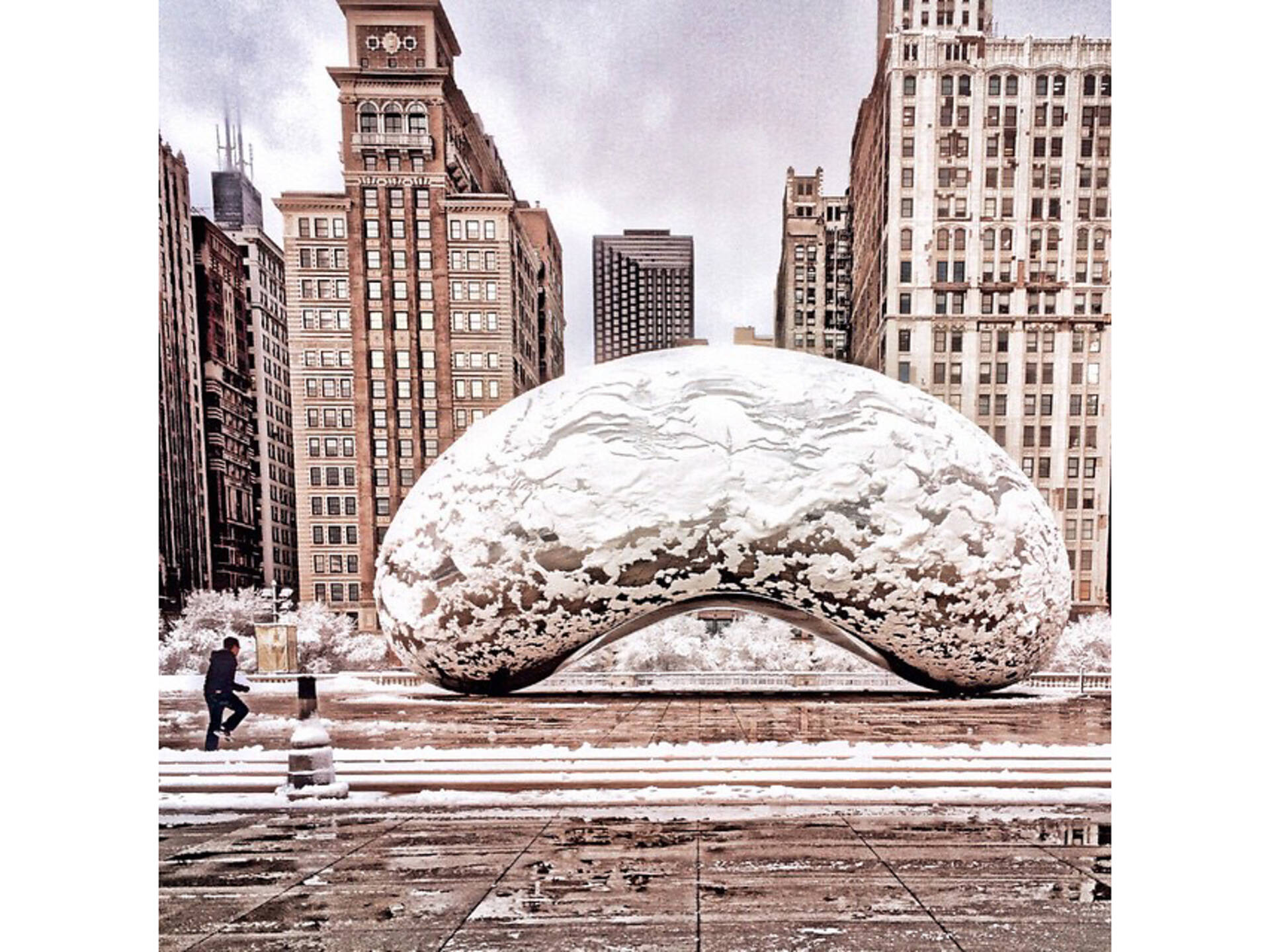 Chicago looks beautiful when frozen solid