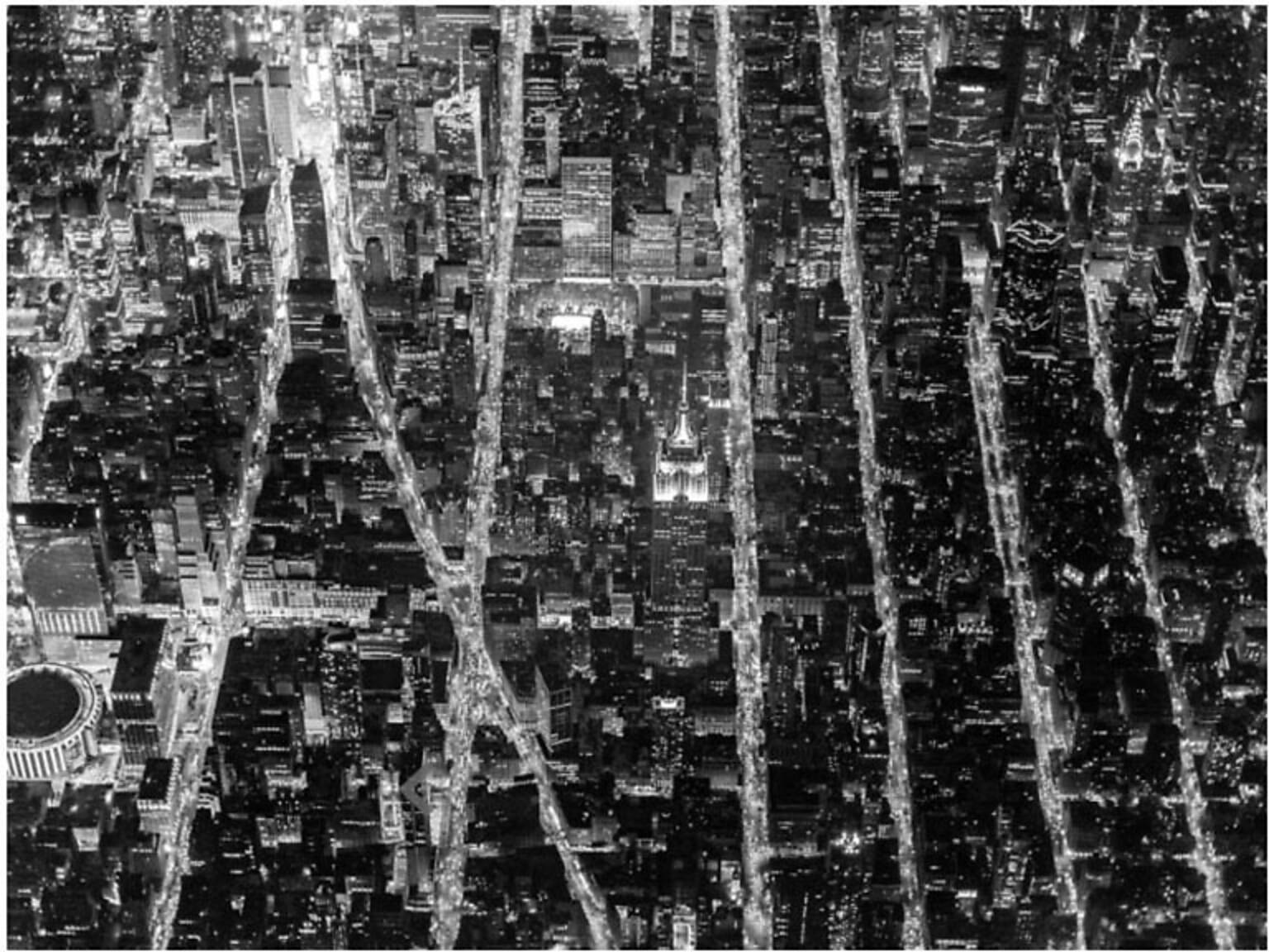 17 jaw-dropping nighttime photos of NYC taken from a chopper