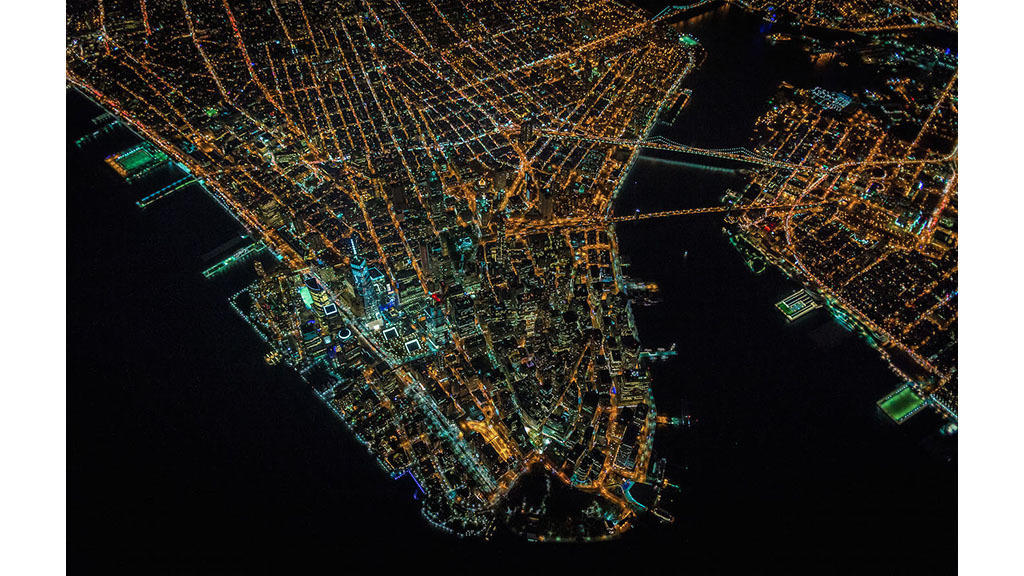 17 jaw-dropping nighttime photos of NYC taken from a chopper