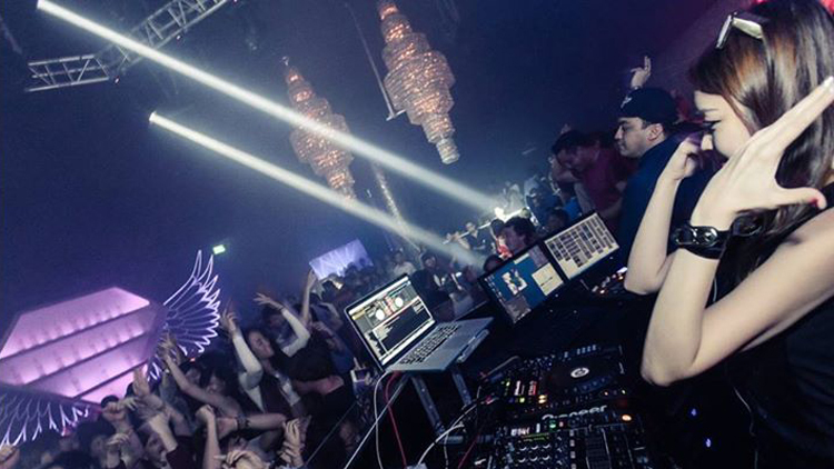 f.club | Clubs in Raffles Place, Singapore