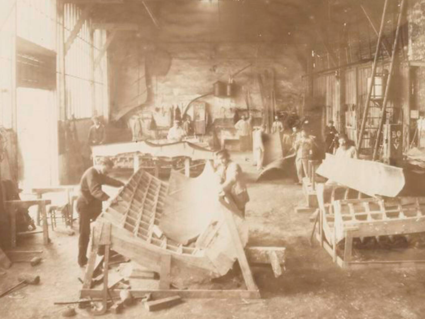 11 vintage photos of the construction of the Statue of Liberty