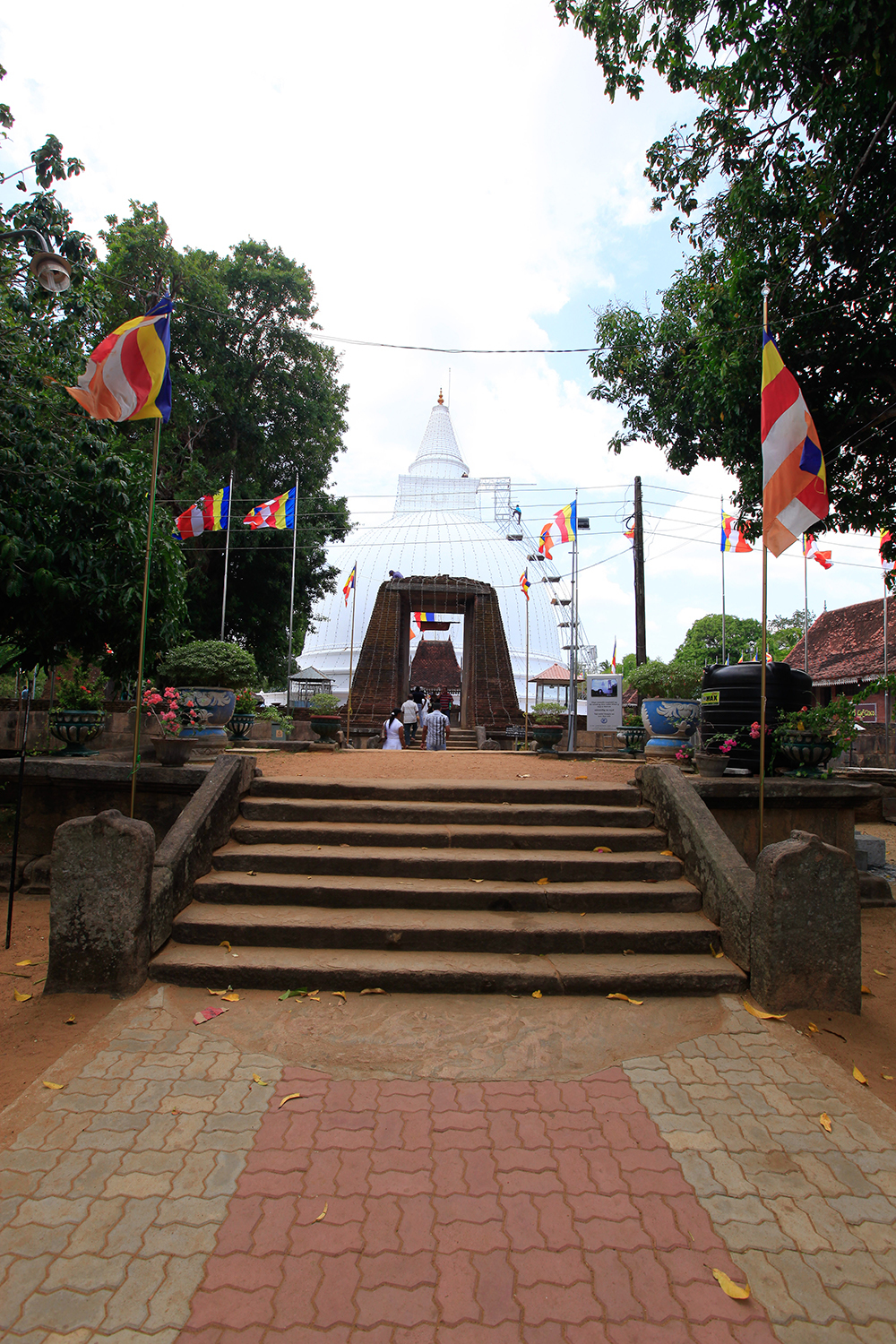 Seruvila Temple | Attractions in East Coast, Sri Lanka