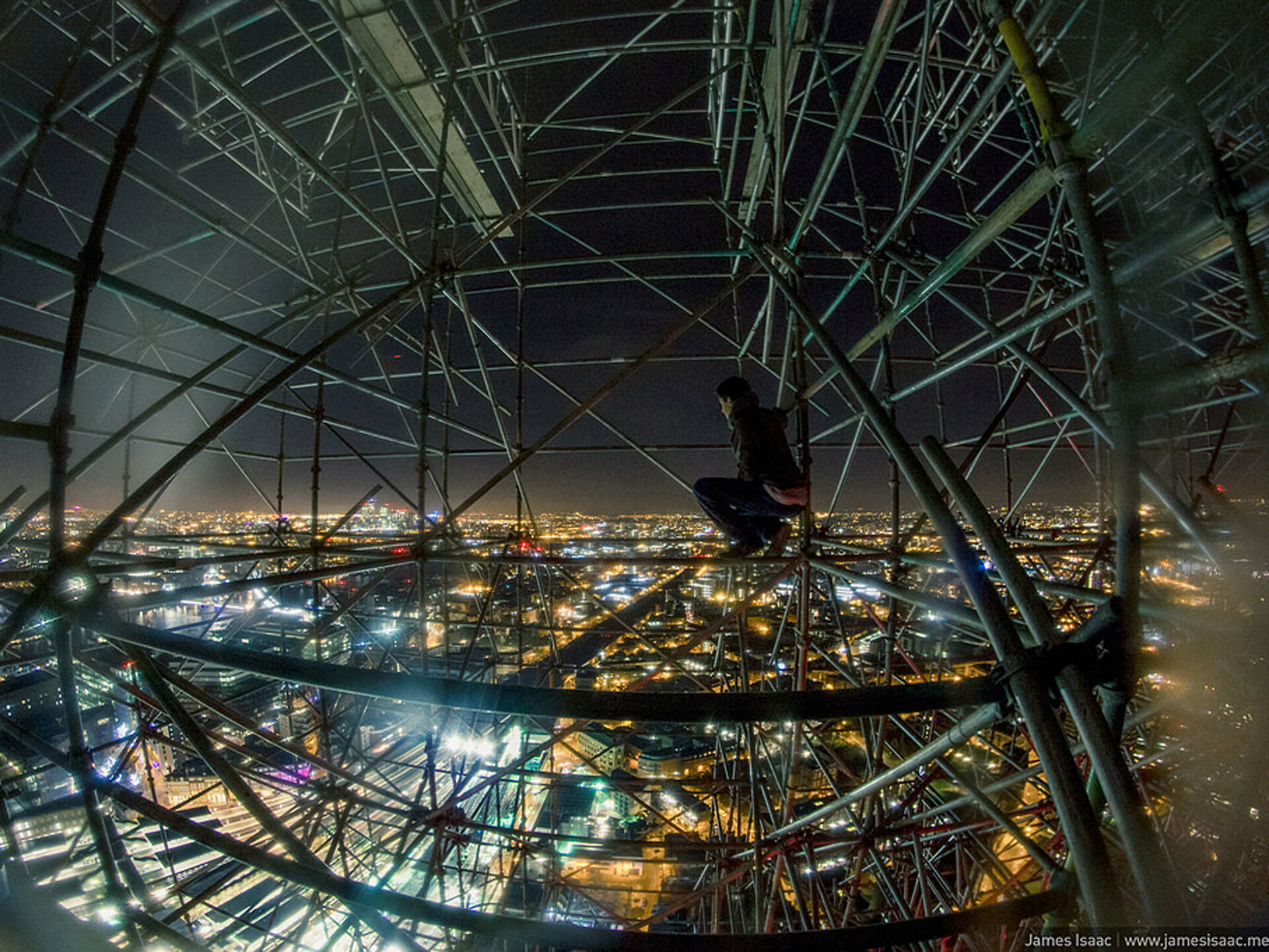 30 pictures of urban explorers in London