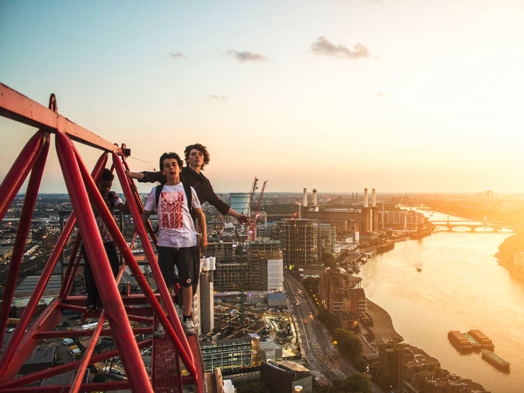 30 pictures of urban explorers in London
