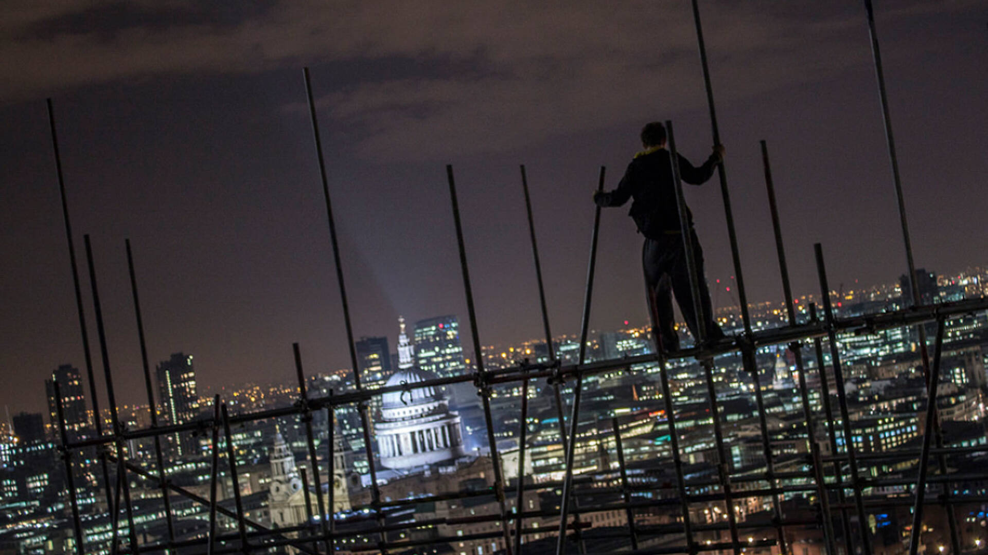 30 pictures of urban explorers in London