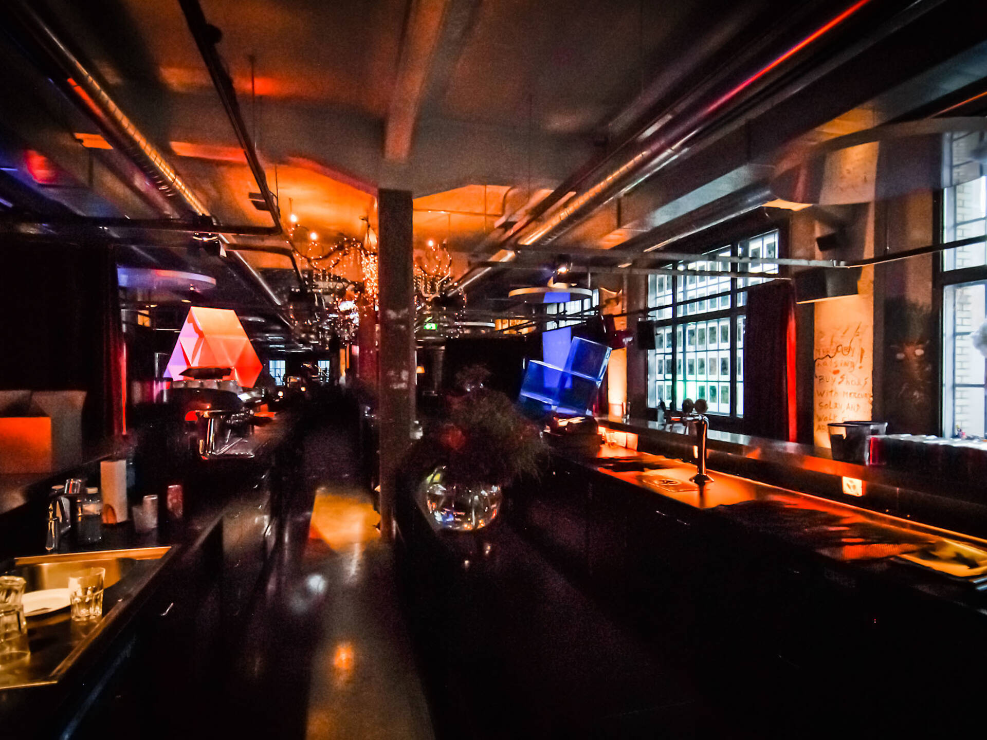 Nightlife in Switzerland – Clubs and late-night bars – Time Out