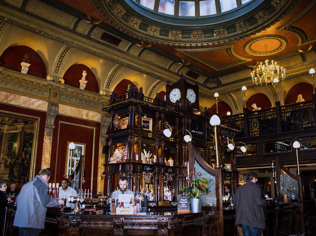 14 Best Pubs in Birmingham for a Good Ol’ Pint